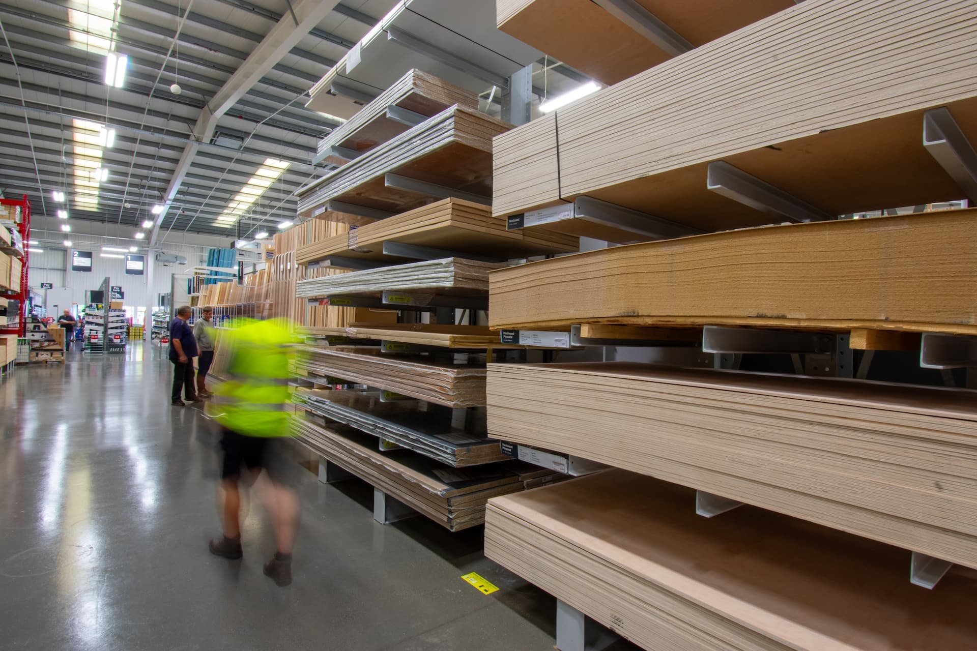 Cantilever Racking - Polypal UK Retail Storage Solutions
